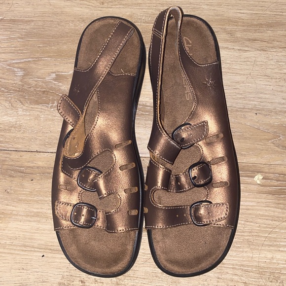 Clarks | Shoes | Clarks Springers Triple Strap Sandals 85 | Poshmark